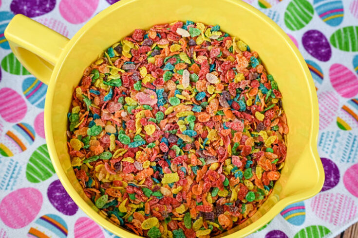 Easter Egg Crispy Treats! A Fun Cereal Treat Dessert!